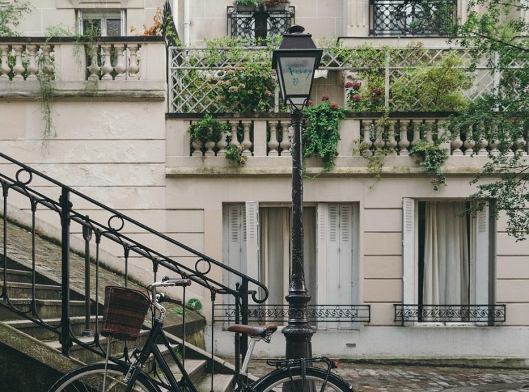Gares de Paris : guide détaillé des principales lignes et destinations ...